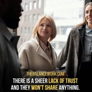 15 Eminent Signs Of A Bad Coworker - Is That You? - TBW