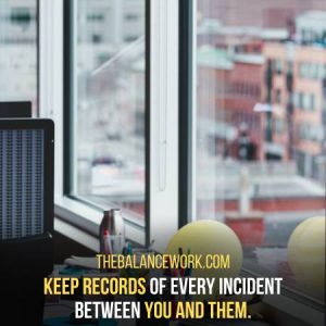 12 Signs Your Coworker Is Fake - Here's What To Do - TBW