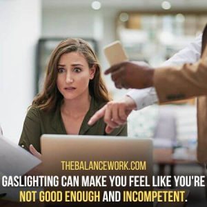 16 Boss Gaslighting Signs To Look Out For | TheBalanceWork