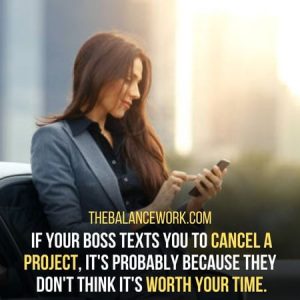 Should My Boss Be Texting Me? 18 Good & Bad Situations